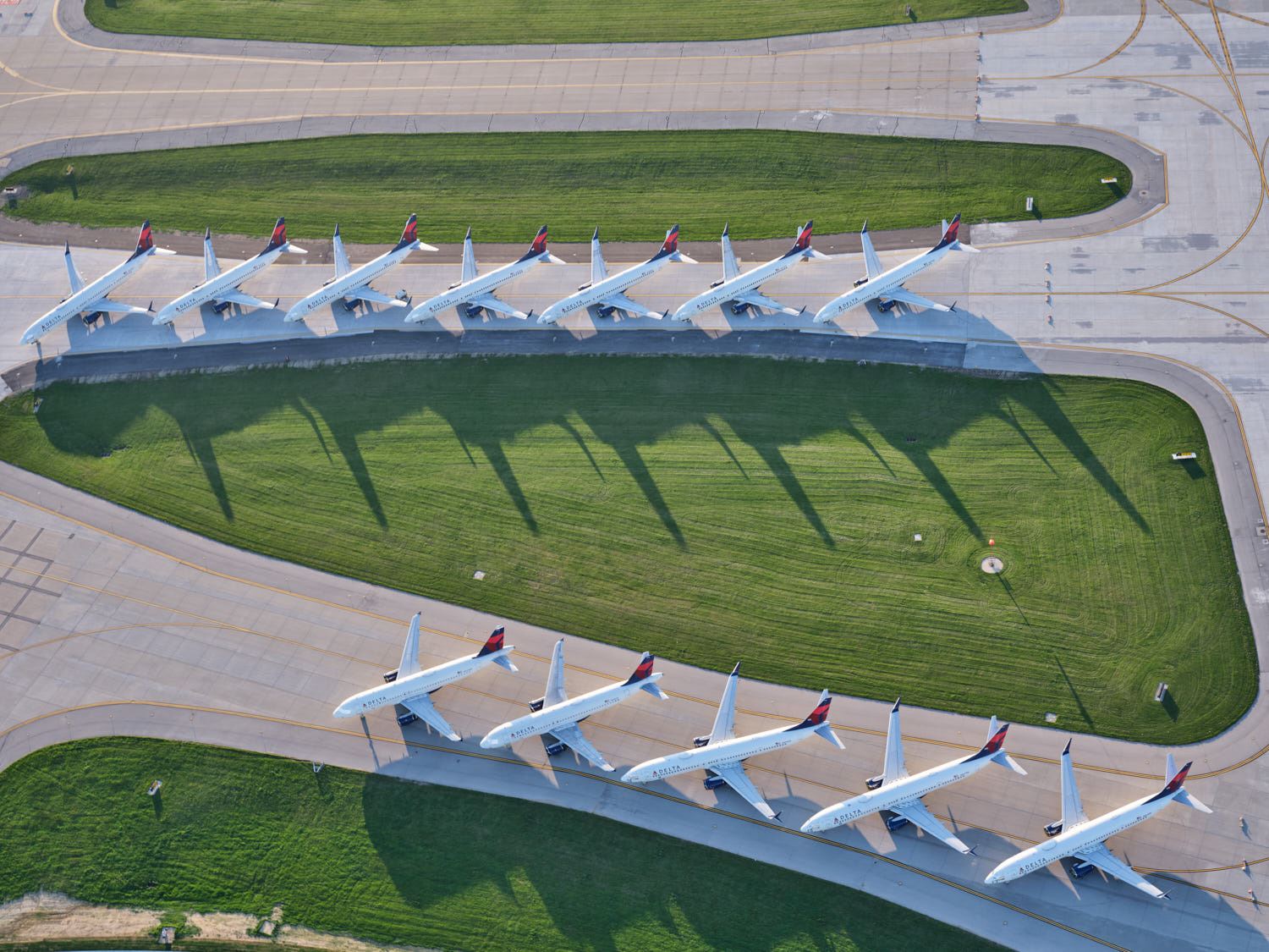 Aerial Photos Show Thousands of Grounded Airplanes