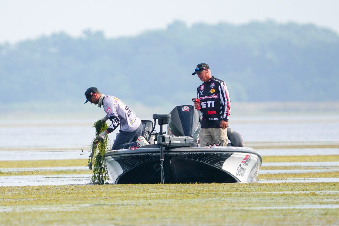 Lee Charges to Early Group B Lead at Major League Fishing’s General ...