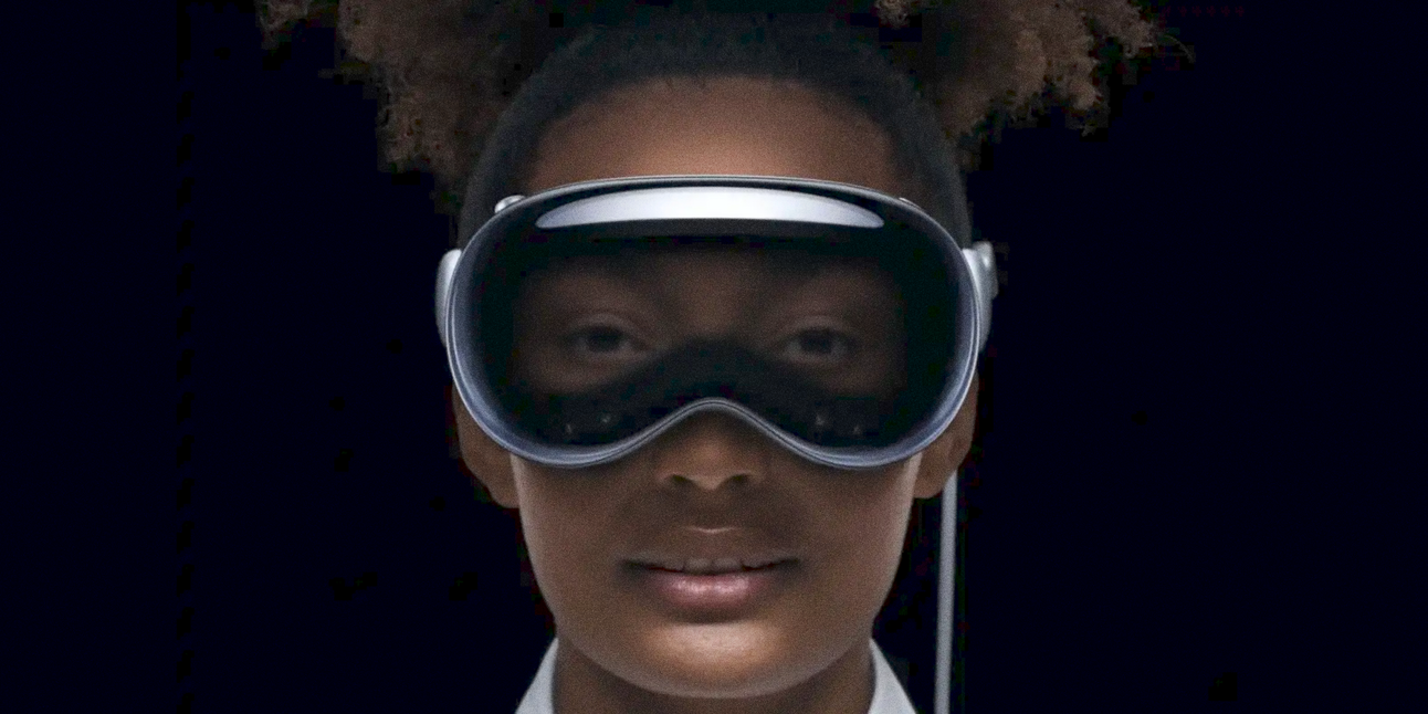Apple Vision Pro VR/AR Headset Details