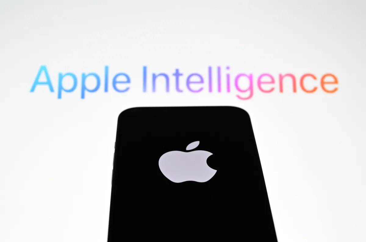 ⚡︎🔋 Apple brings new iOS; ChatGPT: Legal Dispute Over Copyright Access