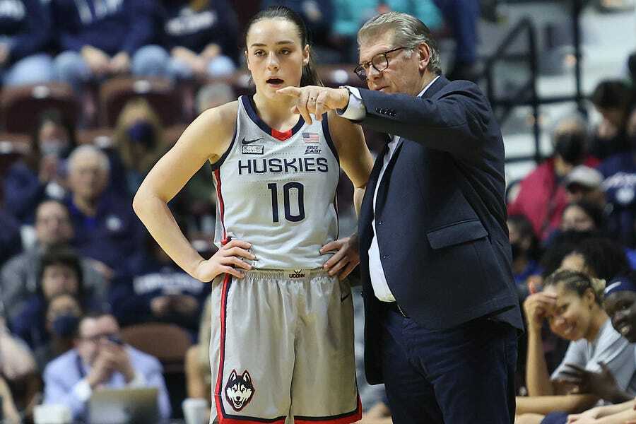 Game Preview: Geno believes the Huskies are starting to "look like the ...