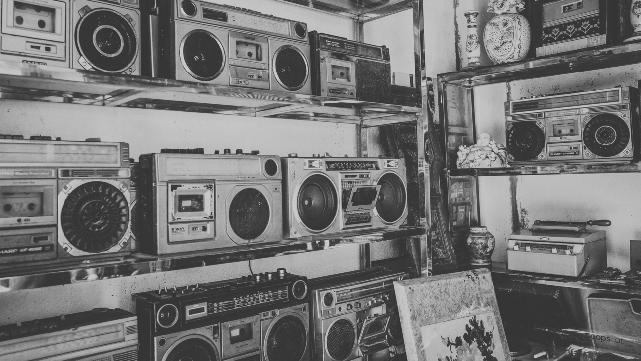 Retro Resonance