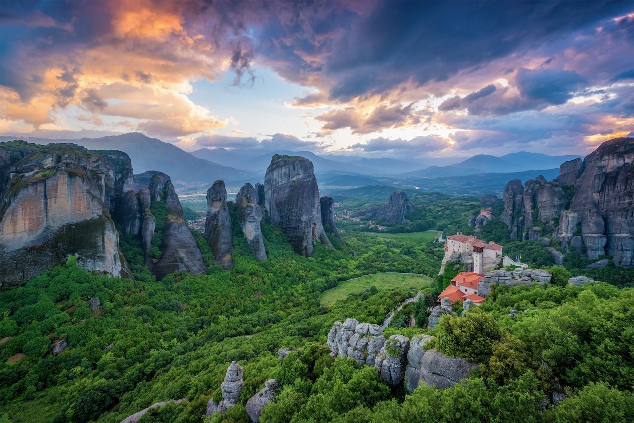 Hiking to the Floating Monasteries of Meteora