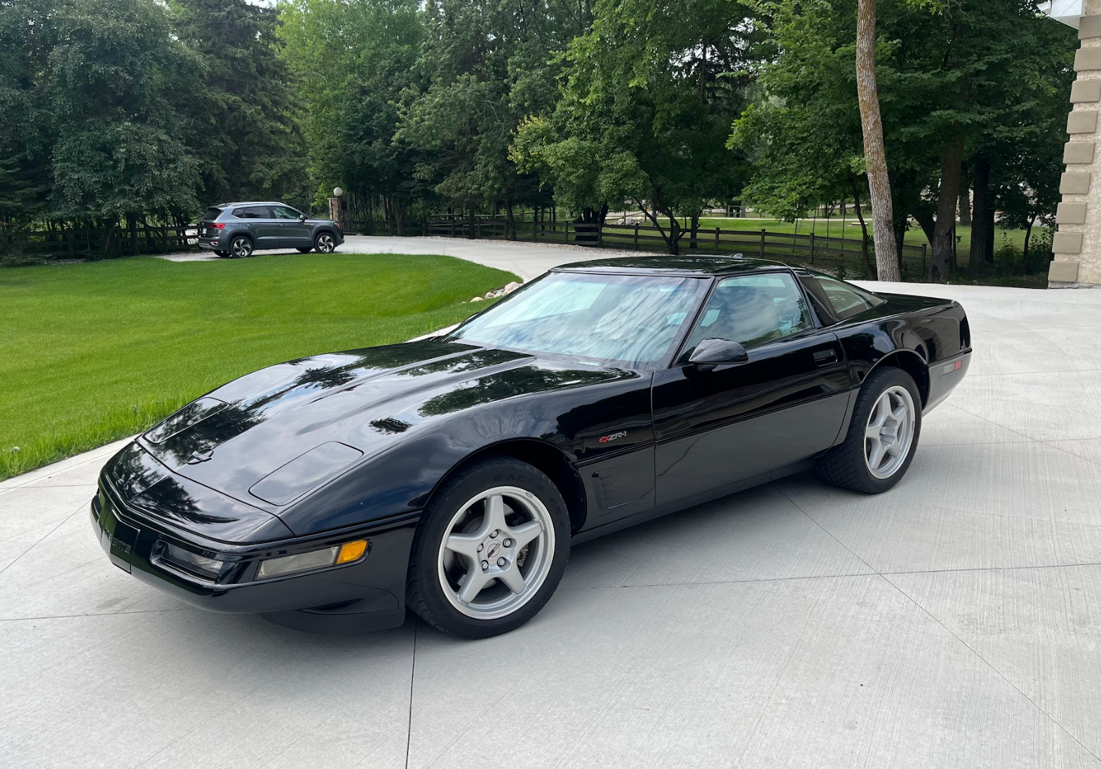 What Makes the Corvette ZR-1 Special? The Story Behind the LT5 “King of ...