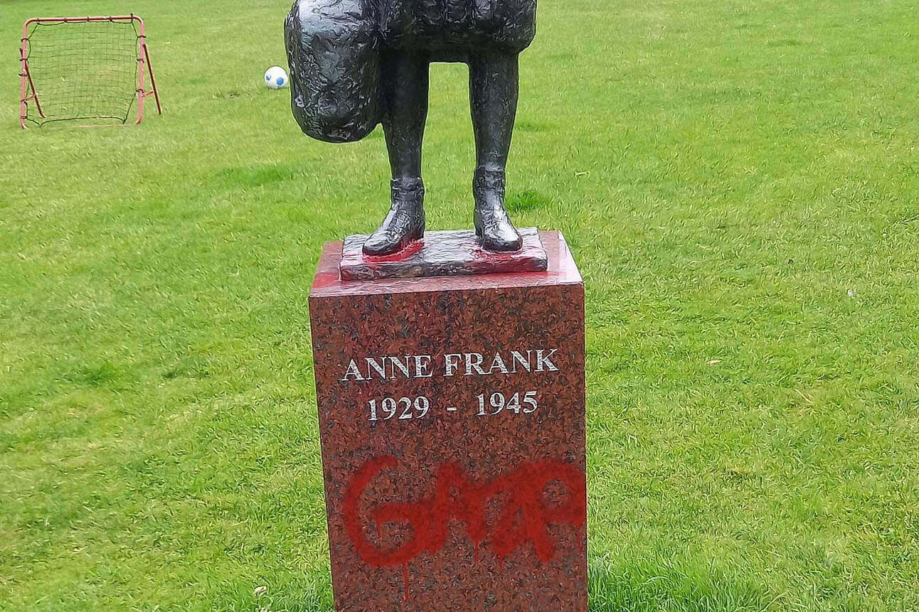 Vandalism at Anne Frank Statue in Amsterdam: 'Gaza' Graffiti Found