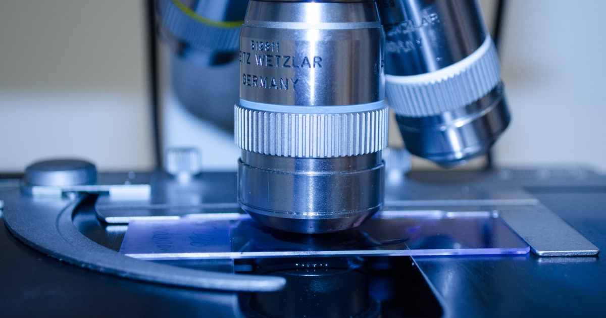 🤖 Department of Defense Builds Microscope to Spot Cancer