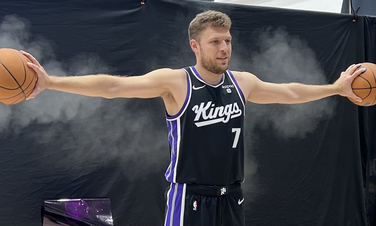 Conflicting Sasha Vezenkov rumors coming out of Europe