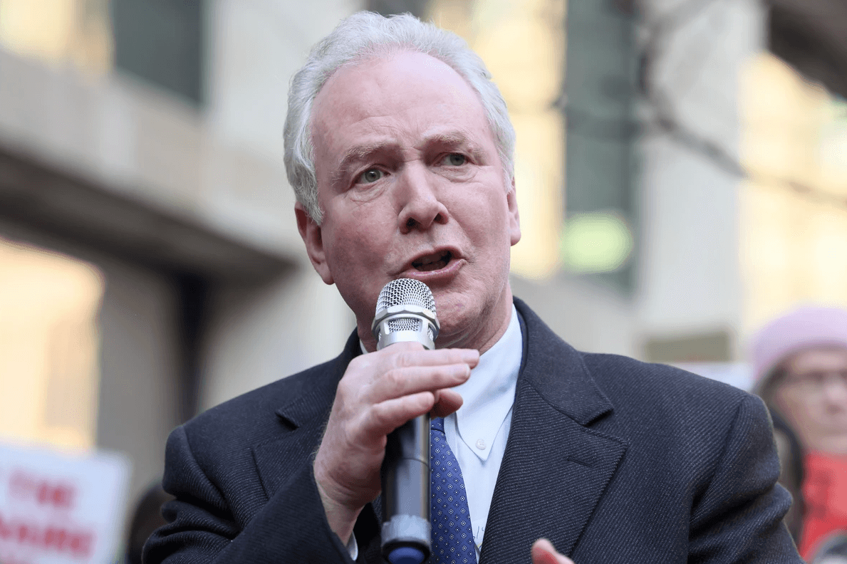 Democrat Senator Heads to El Salvador to Advocate for Alleged MS-13 Member