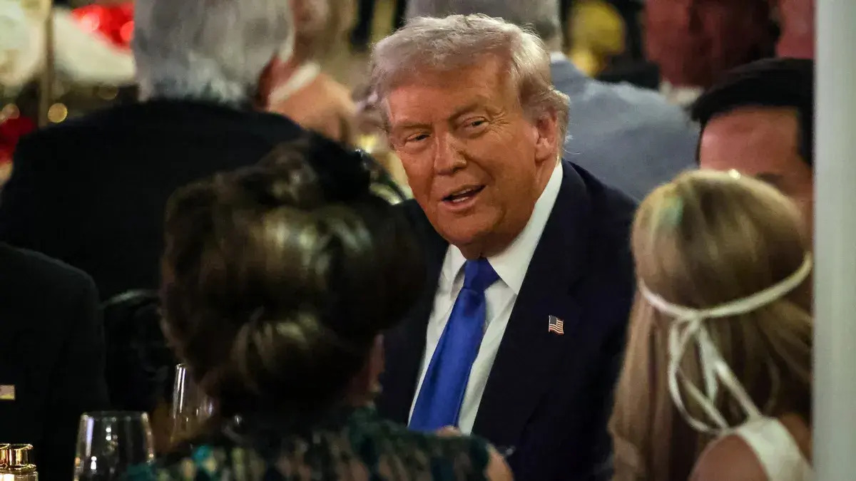 Trump's 'Great Gatsby' party cost, military bases rumor & Steven Tyler