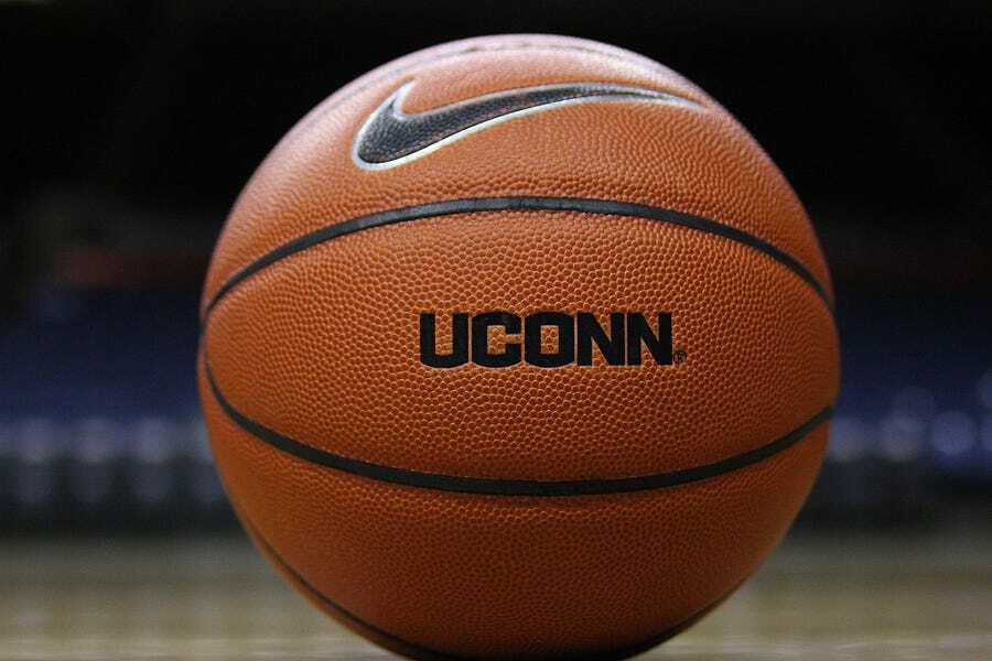 Recruiting: UConn offers 2023 post Ciera Toomey