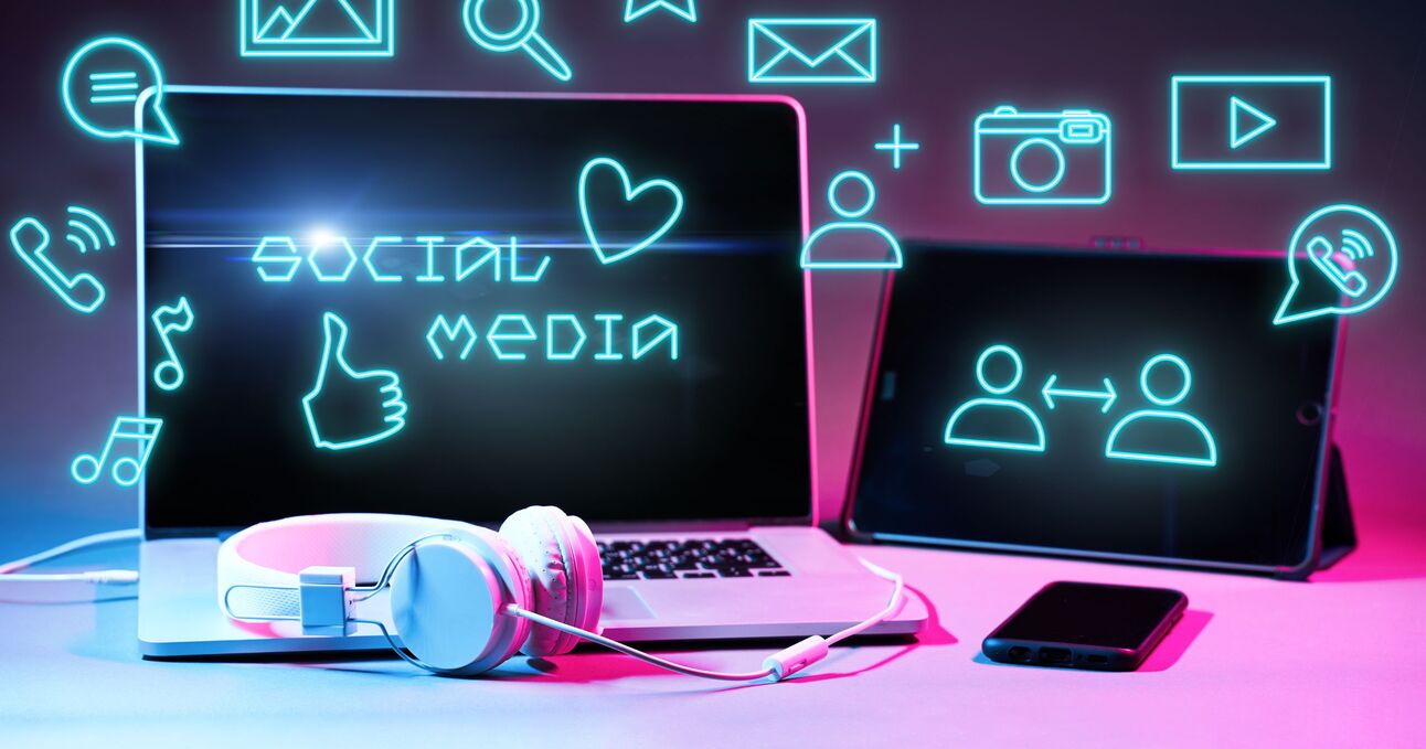 The Economic Influence of Social Media Platforms