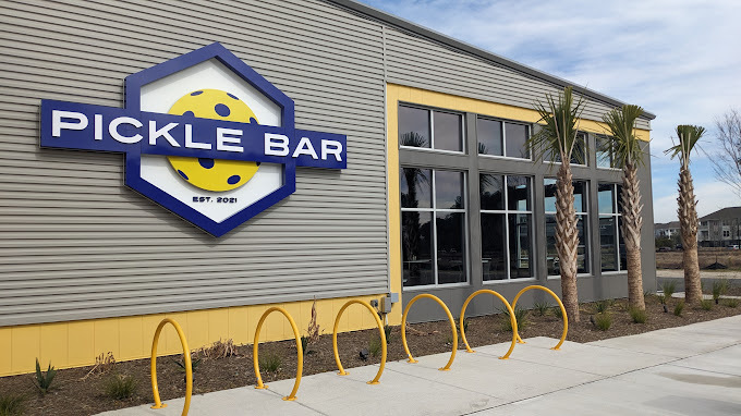 🌴 Pickle Bar in Nexton