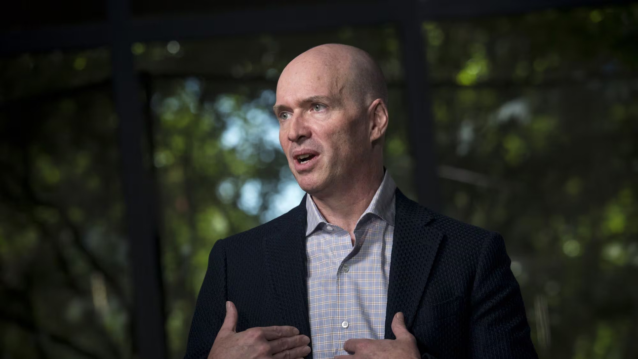 Ben Horowitz tells the story of Slack’s pivot from a failed gaming app ...