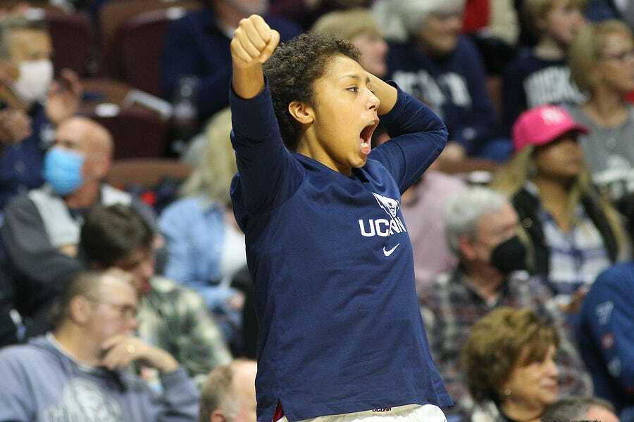 Fungi, sign language and 'the weirdest person I know': Amari DeBerry ...