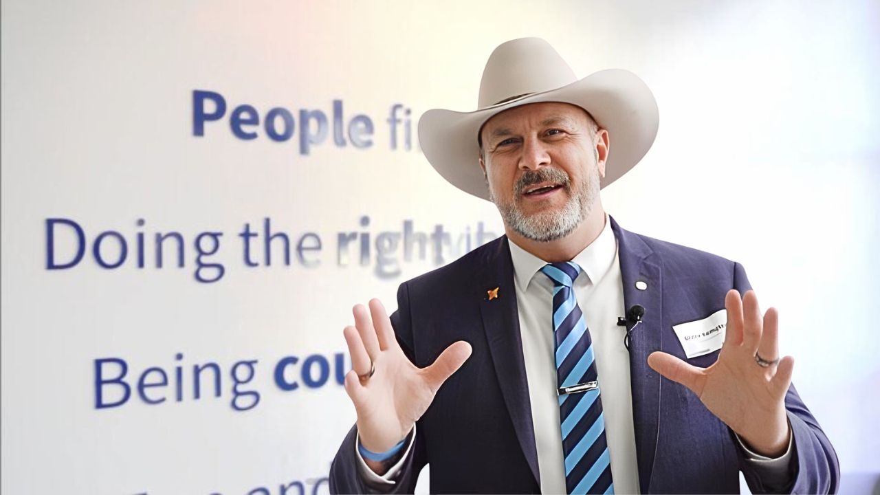 🏆 The 10 habits of highly confident real estate agents...