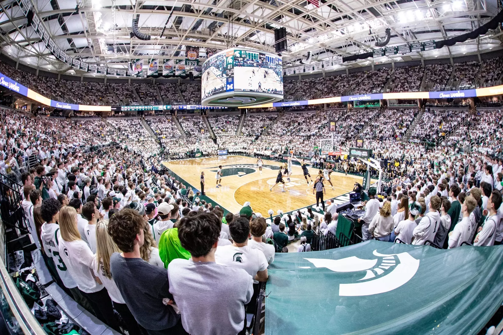 Spartan Brew 10/23: Men's Hoops Takes The Court