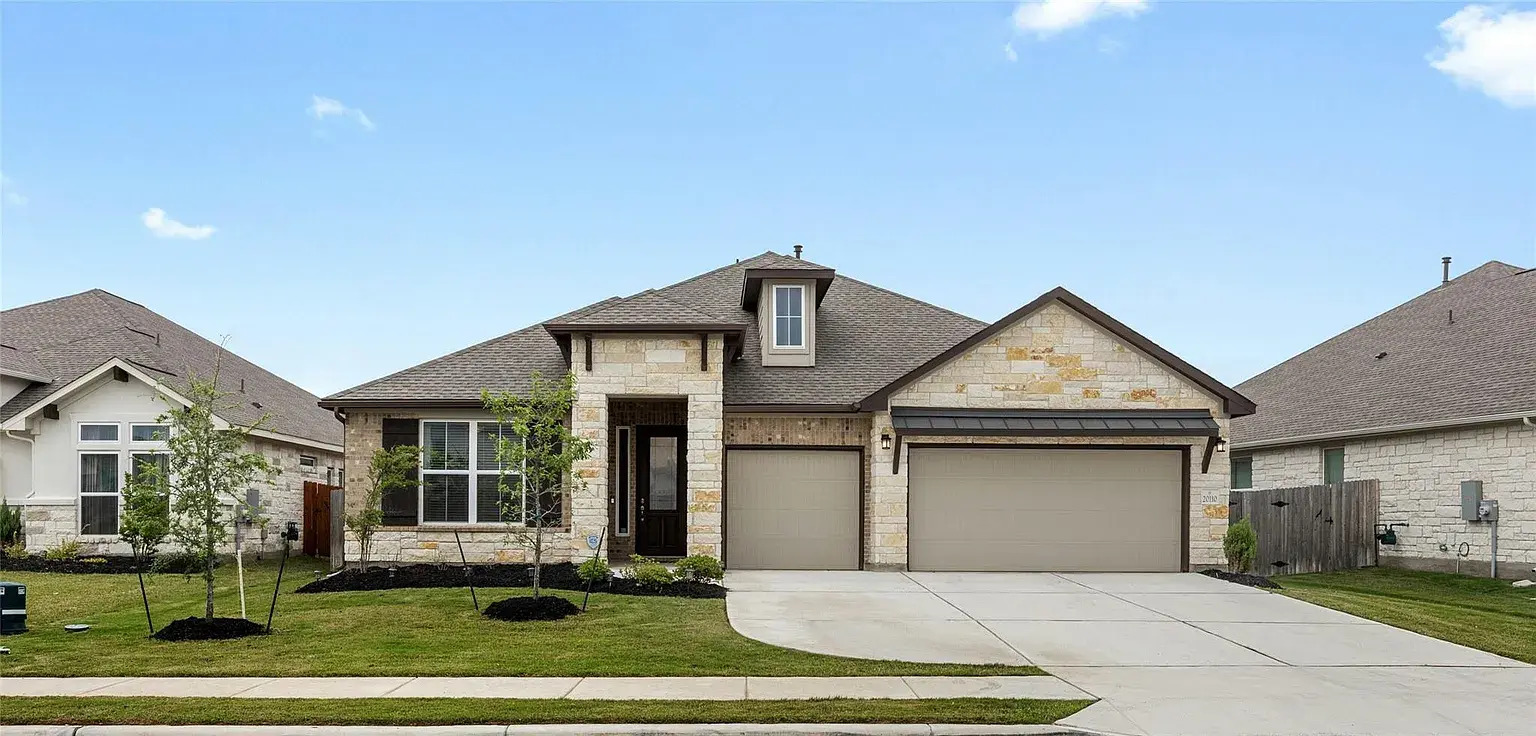 Single-Story with Game Room and Private Office – Pflugerville