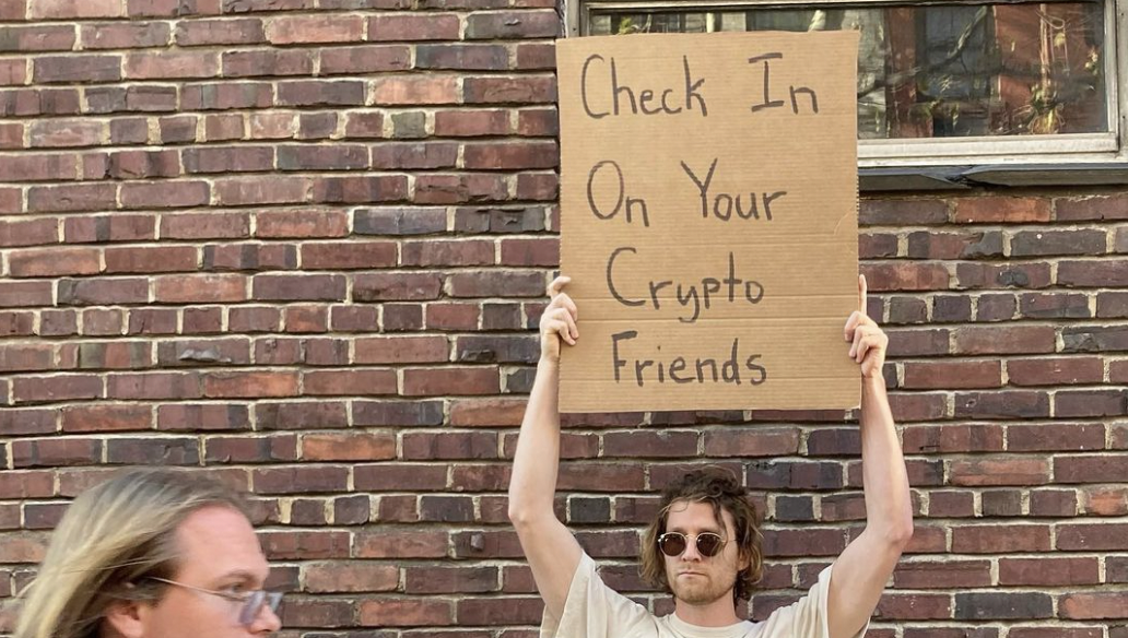 🏠 Check in on your crypto friends