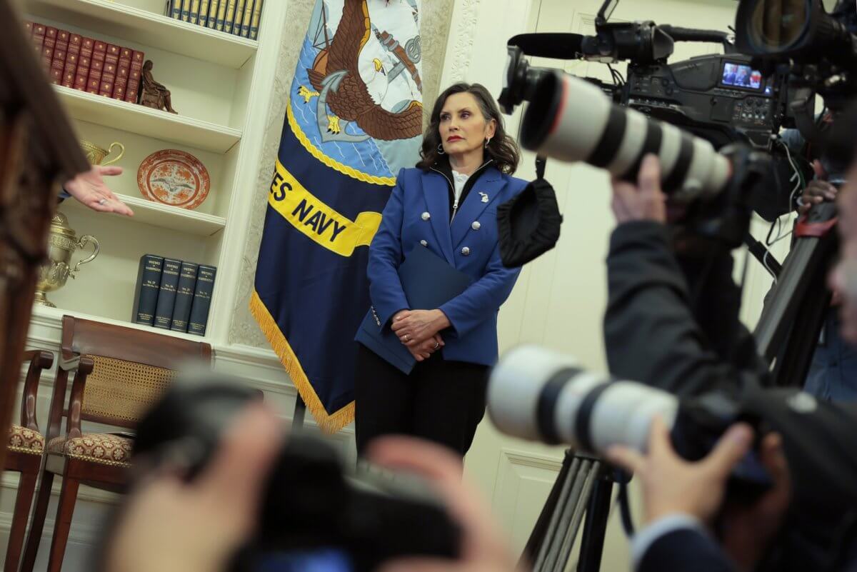 Gretchen Whitmer Hides From Cameras During Awkward White House Visit