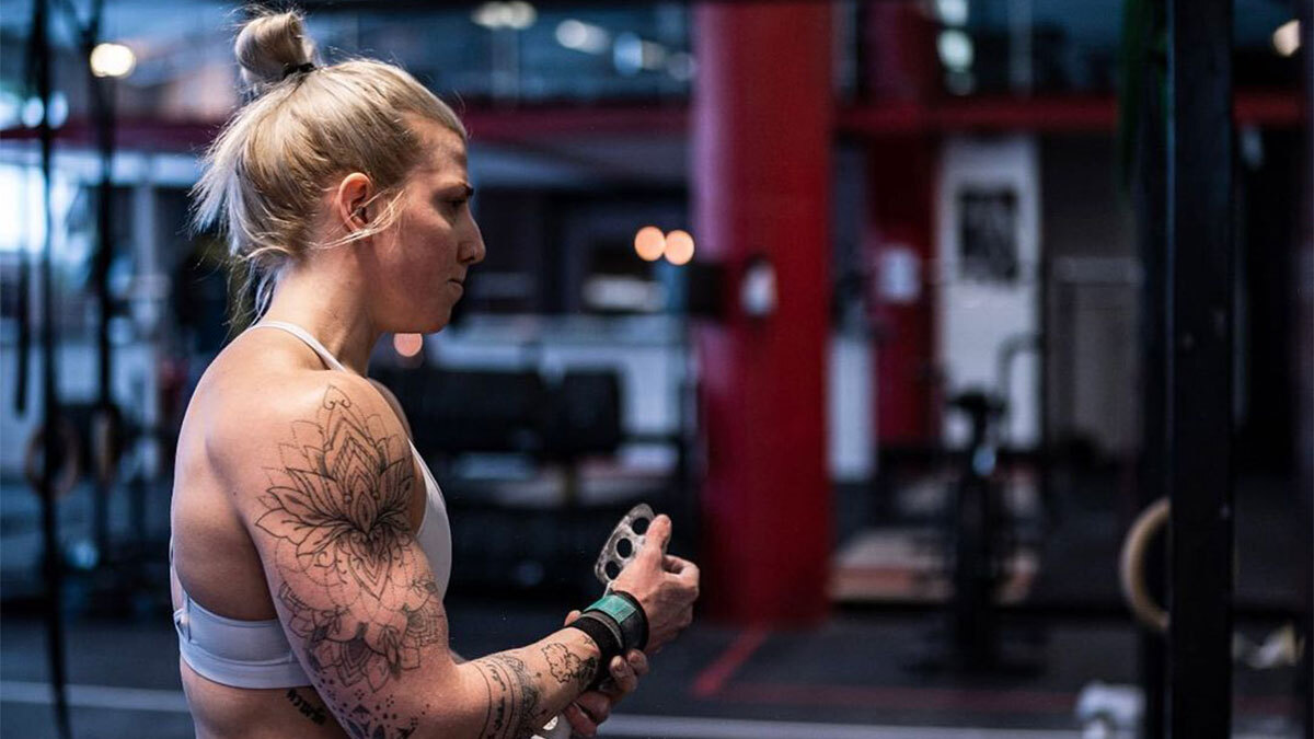 Tommy Tackles the Emma Tall Situation