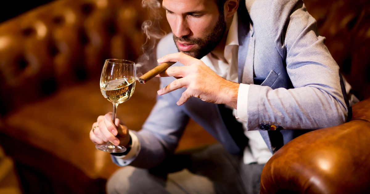The Perfect Pairing: Cigars and Wine 🍷