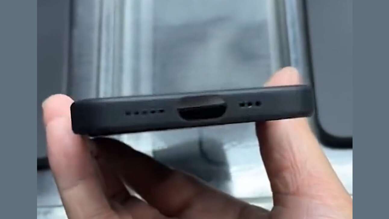 iPhone 15 case leaks