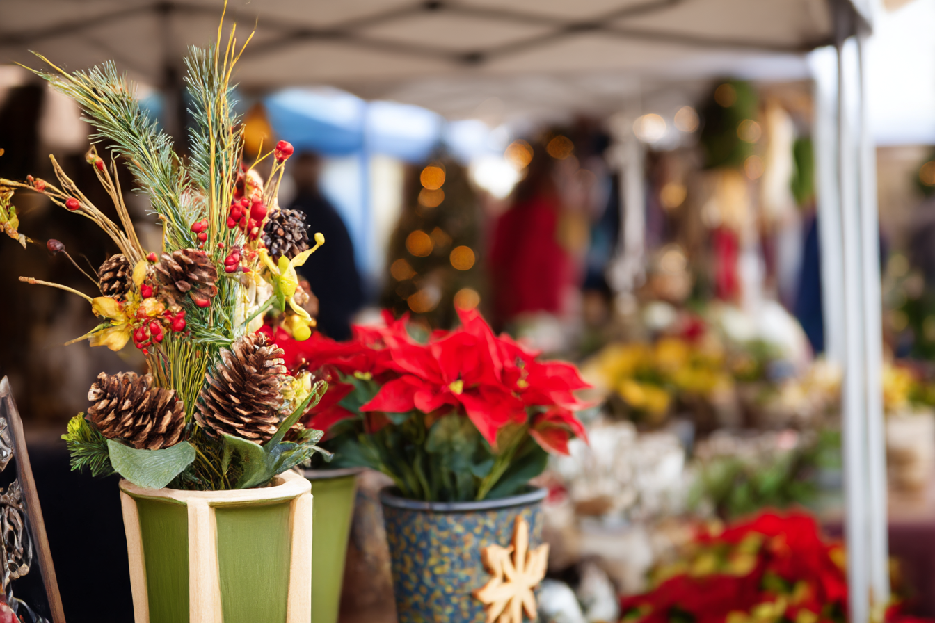 Seasonal Markets and Bazaars Fill the Weekend