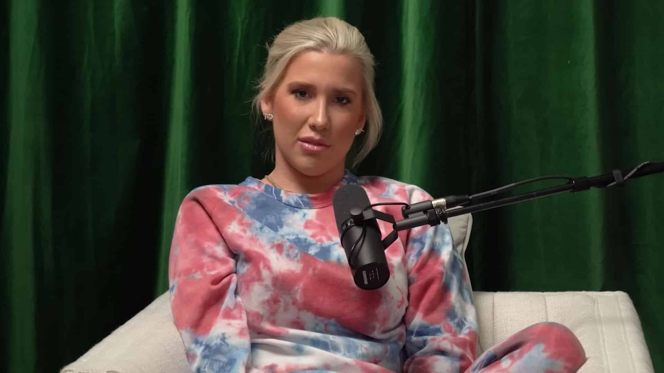 Reality Star Savannah Chrisley Under Fire for Comments Made on Podcast ...