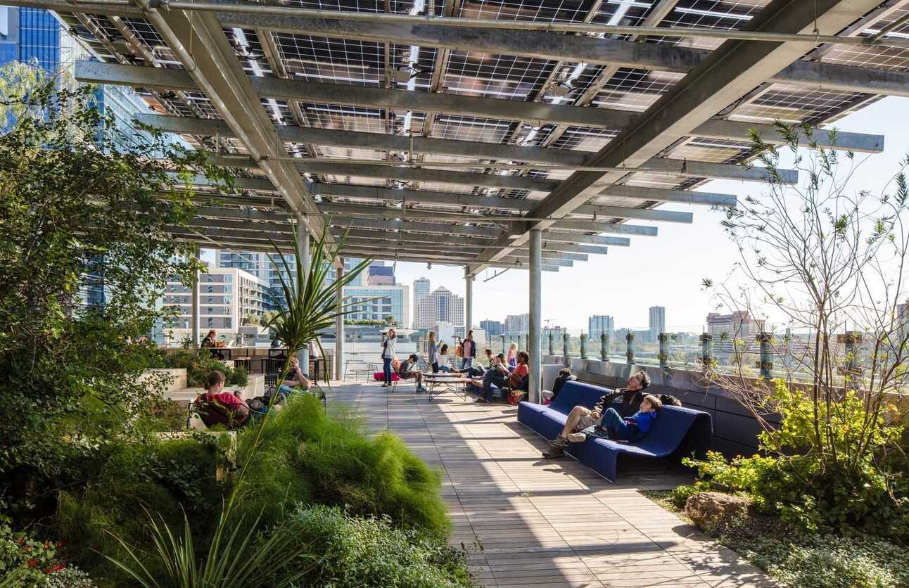 The Renaissance of Public Libraries in the Digital Age