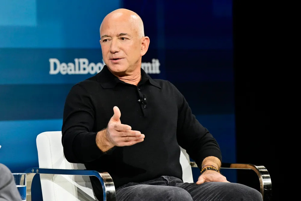 Jeff Bezos: “Thinking small is a self-fulfilling prophecy”