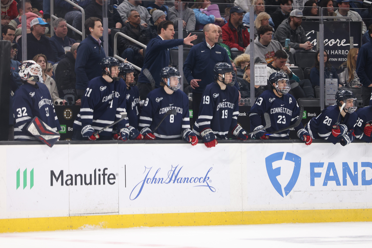 UConn picks up commitment from '06 forward Diego Johnson