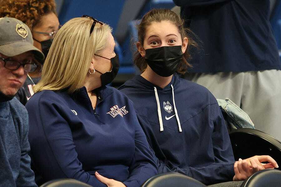 Recruiting: UConn target Ciera Toomey commits to North Carolina