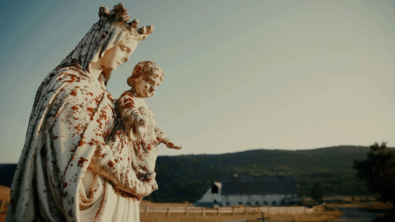 Hulu’s December Lineup: Nat Geo Docs, Classic Reruns, and Sherlock